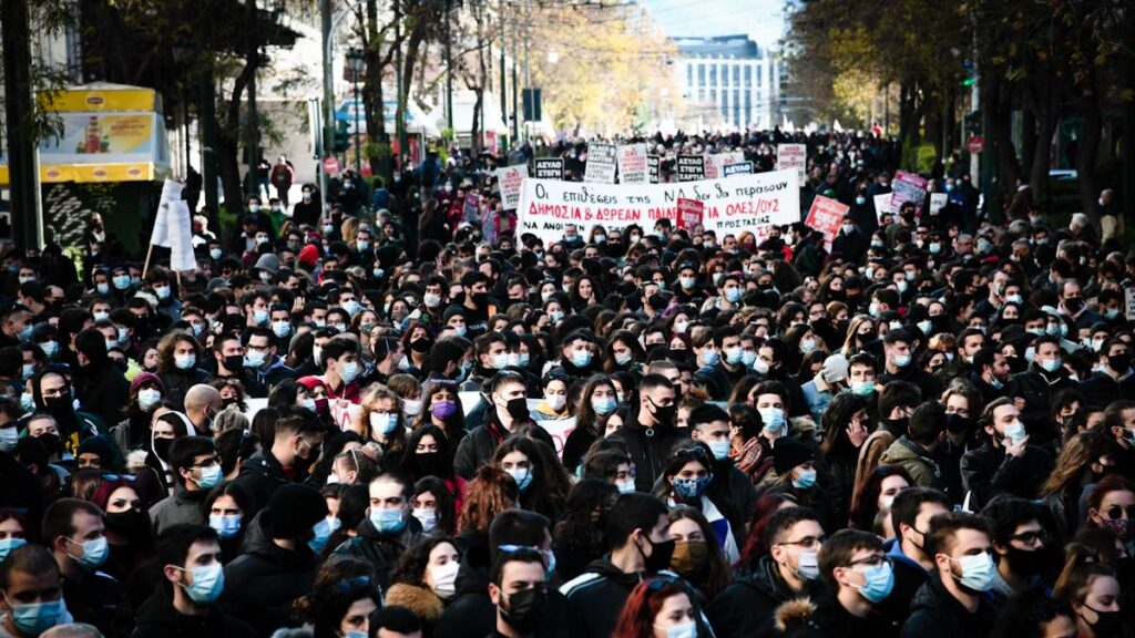Δικογραφίες σε βάρος αγωνιζόμενων φοιτητών, εκπαιδευτικών και γιατρών